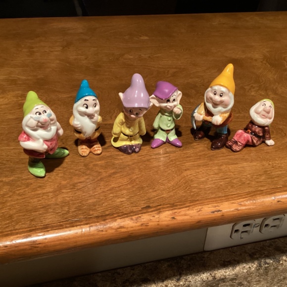 Disney | Accents | Vintage Disney Ceramic Figurine Set No Snow White ...